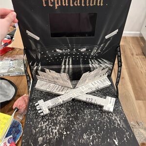 Taylor Swift | Art | Taylor Swift Reputation Tour Vip Box | Poshmark